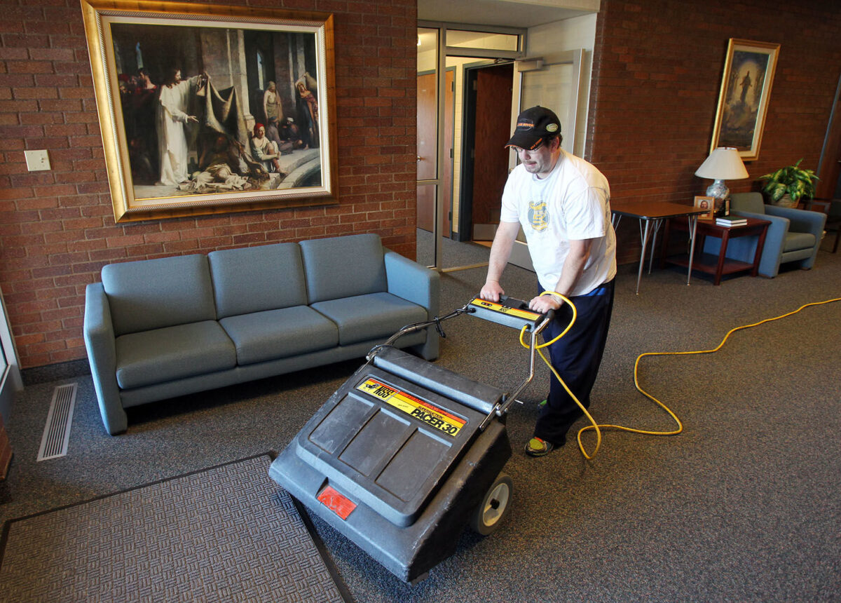 Members regularly volunteer to clean their lDS chapel | News, Sports ...